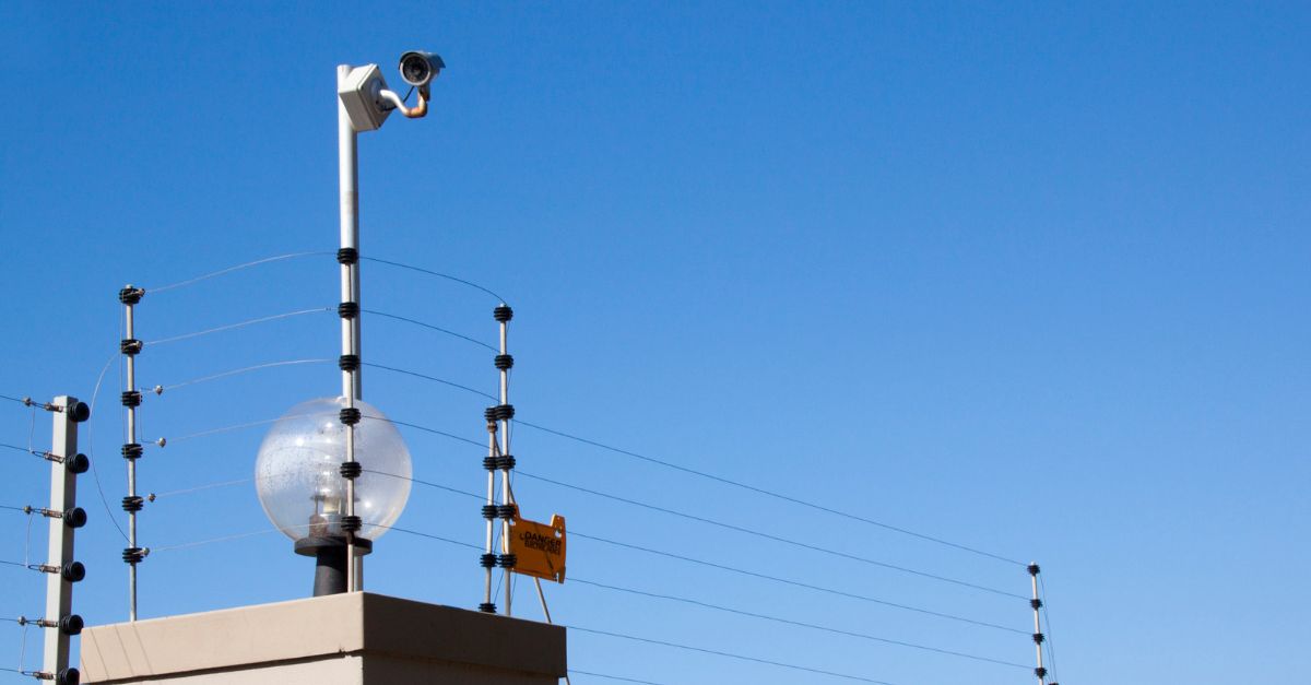 Electric Fencing vs Smart Cameras | Robust Security System
